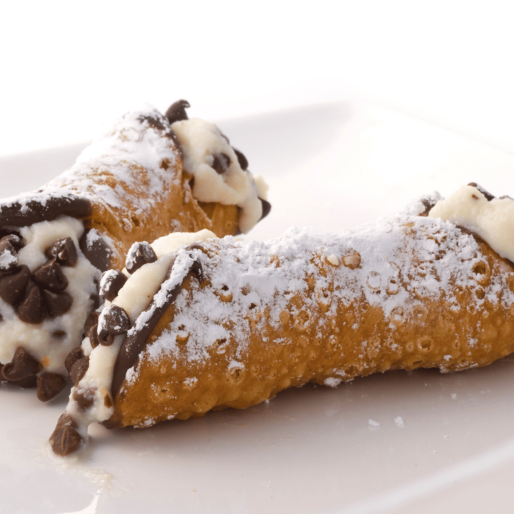 Italian Cannoli (Sicilian Pastry) | DelishGlobe