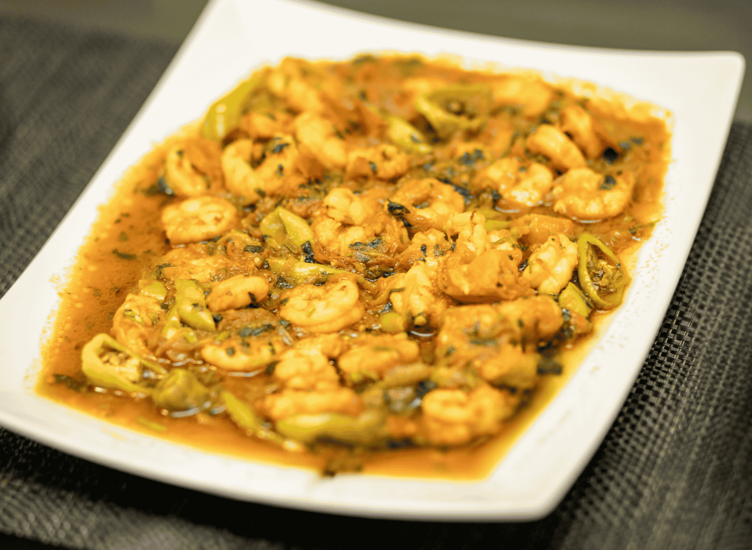 Indian Prawn Curry (Spiced Prawn Stew) | DelishGlobe