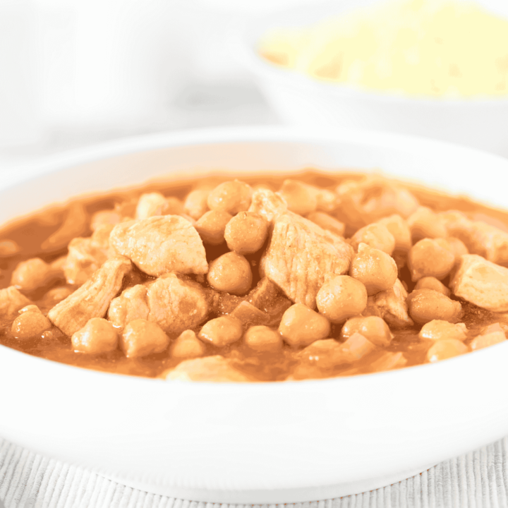 Moghrabieh (Lebanese Couscous) | DelishGlobe