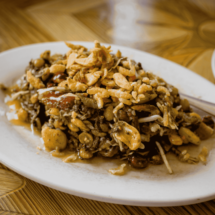 Burmese Laphet Thoke (Tea Leaf Salad) | DelishGlobe
