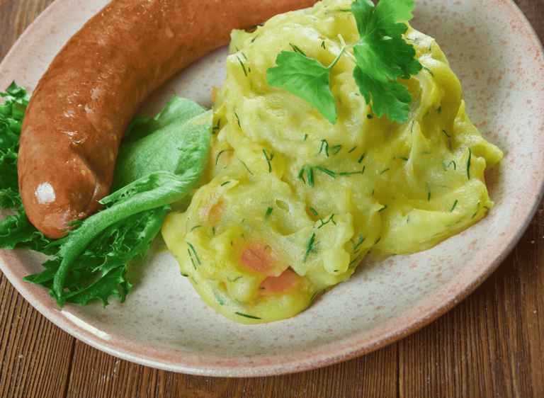 Belgian Stoemp (Mashed Potatoes and Vegetables) | DelishGlobe