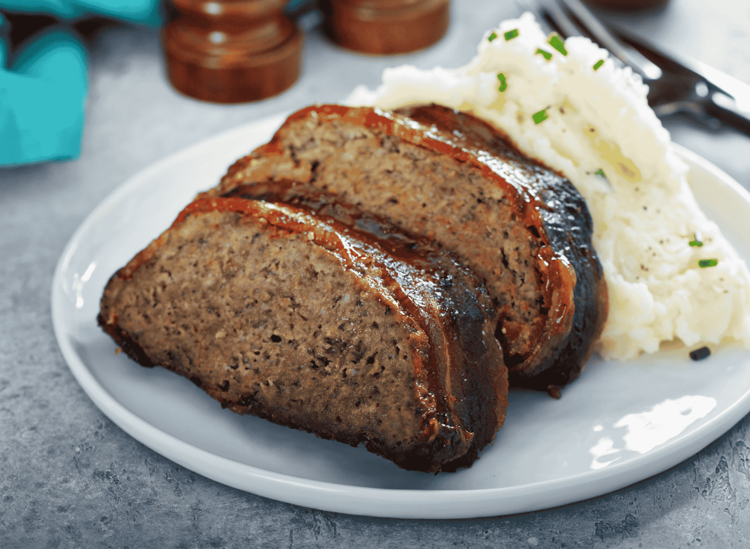 Meatloaf (Baked Ground Meat Loaf) | DelishGlobe