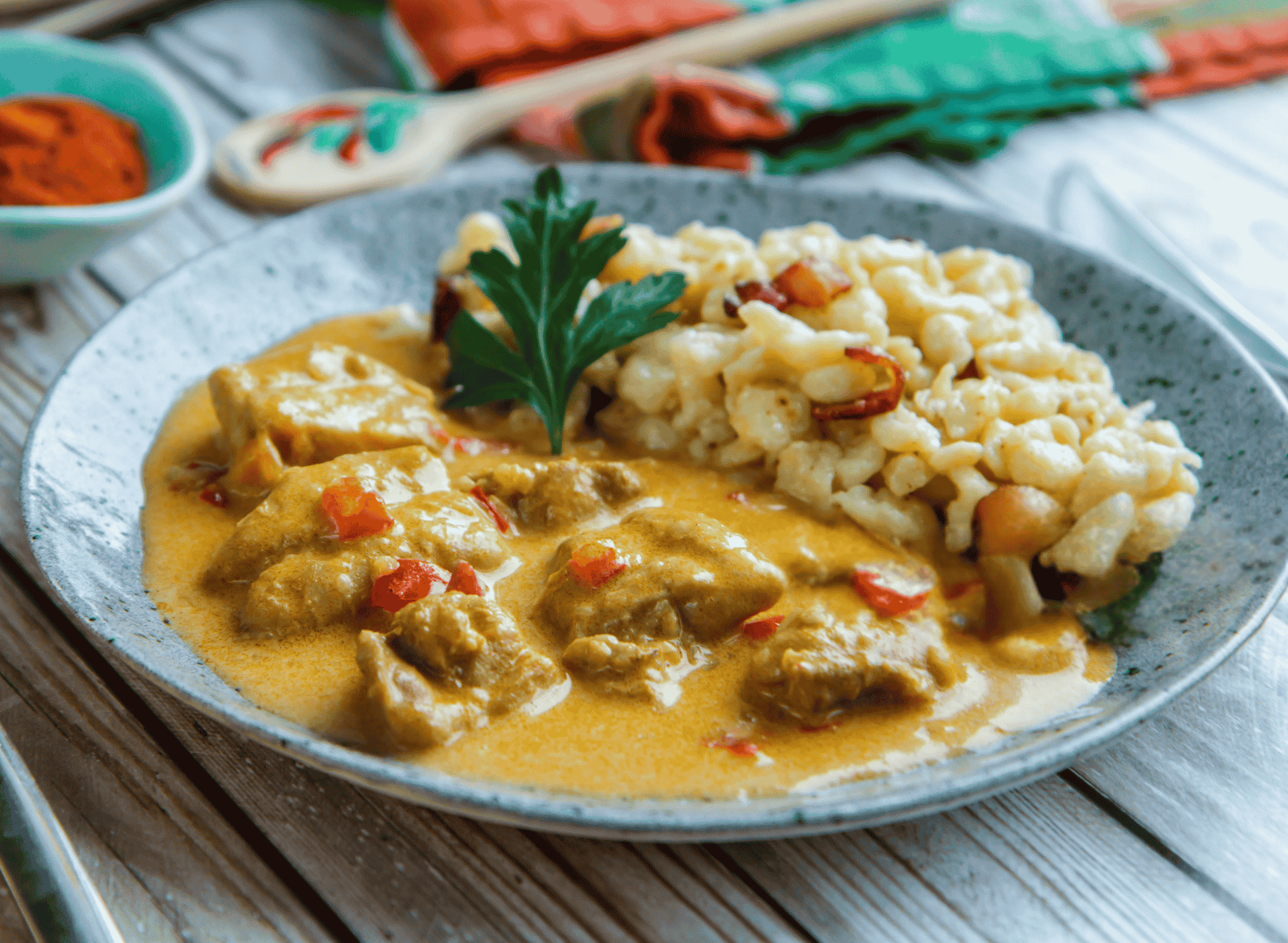 Paprikás Csirke (Chicken Paprikash) | DelishGlobe